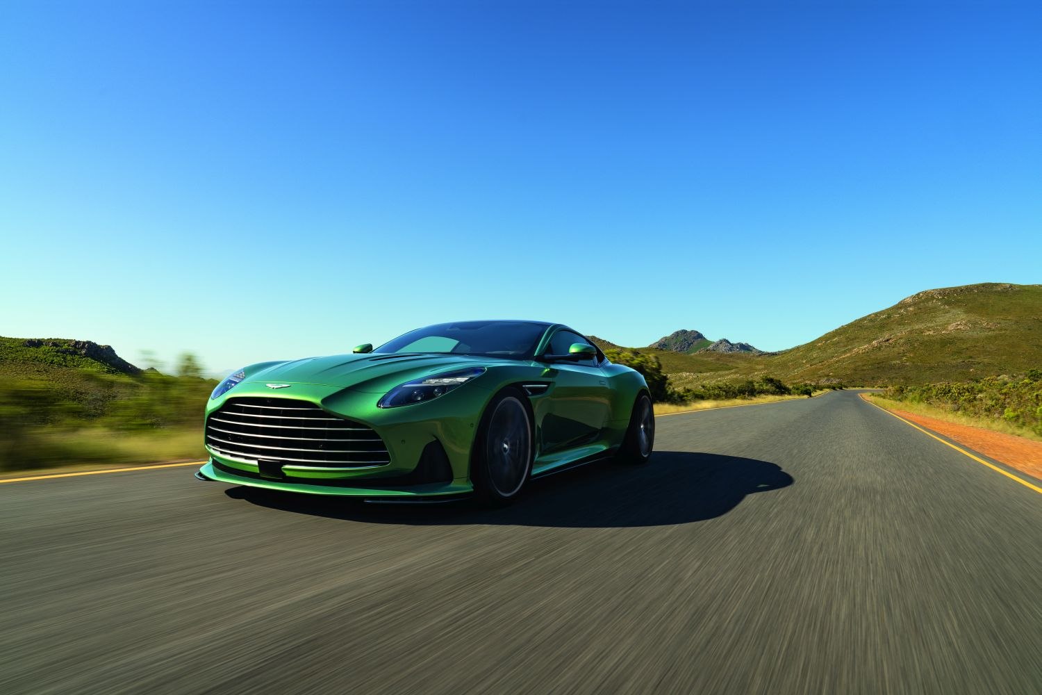 Aston Martin DB12 technical specifications and fuel economy